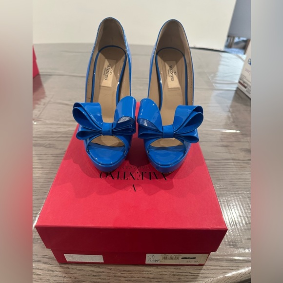 Valentino | Shoes | Valentino Blue Bow Heels 37 | Poshmark